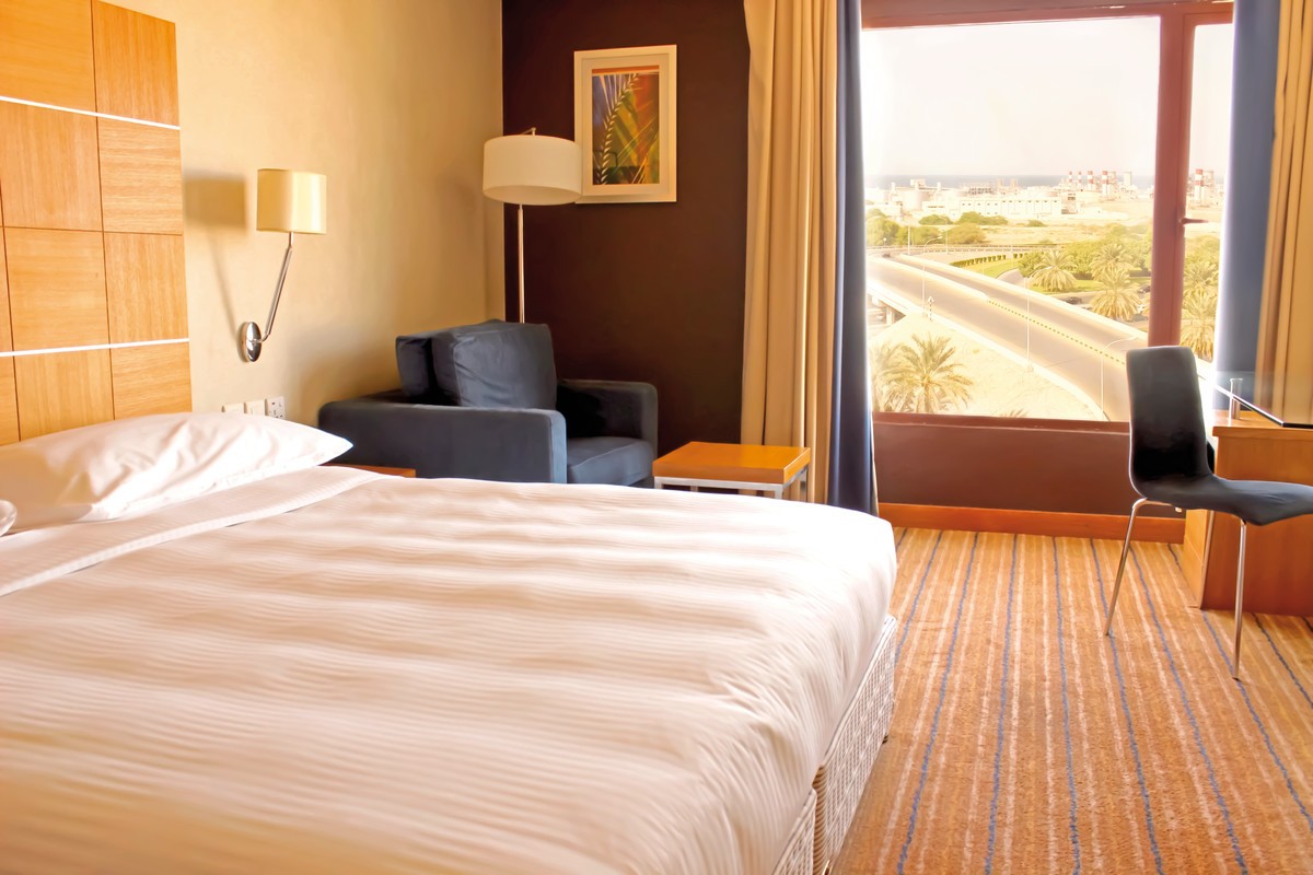 Golden Tulip Muscat Hotel – Oman buchen